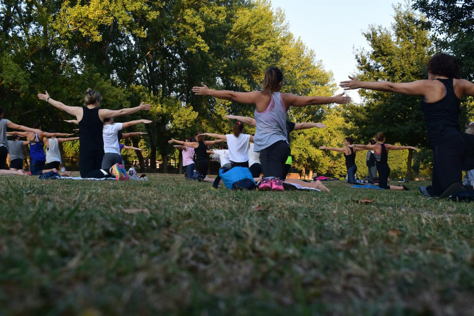Finding Your Flow: Yoga Class Cues in Spanish—Common Poses and ...